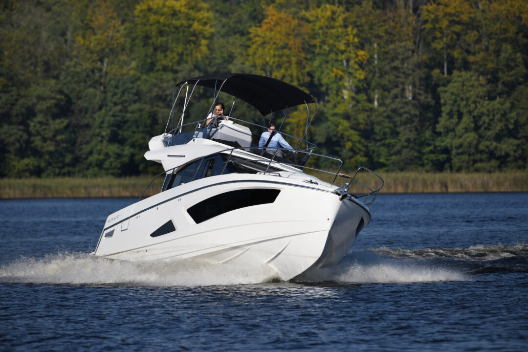 Parker Monaco Flybridge - Pierwszy Fly Parkera - Yachtsmen.eu